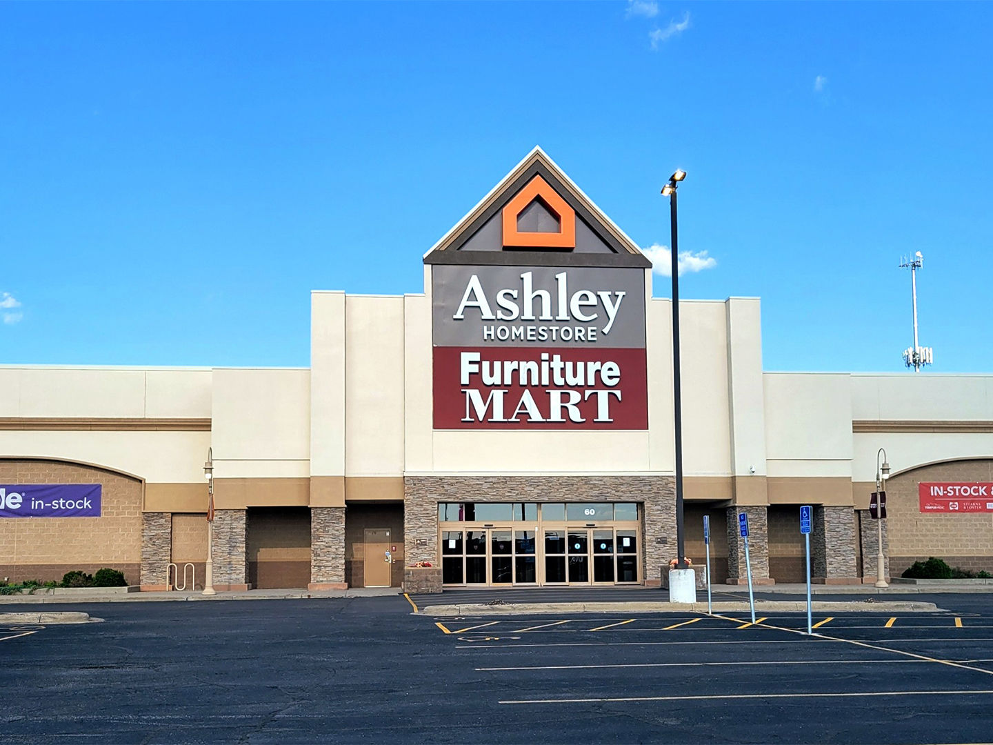 Sofa mart near me store
