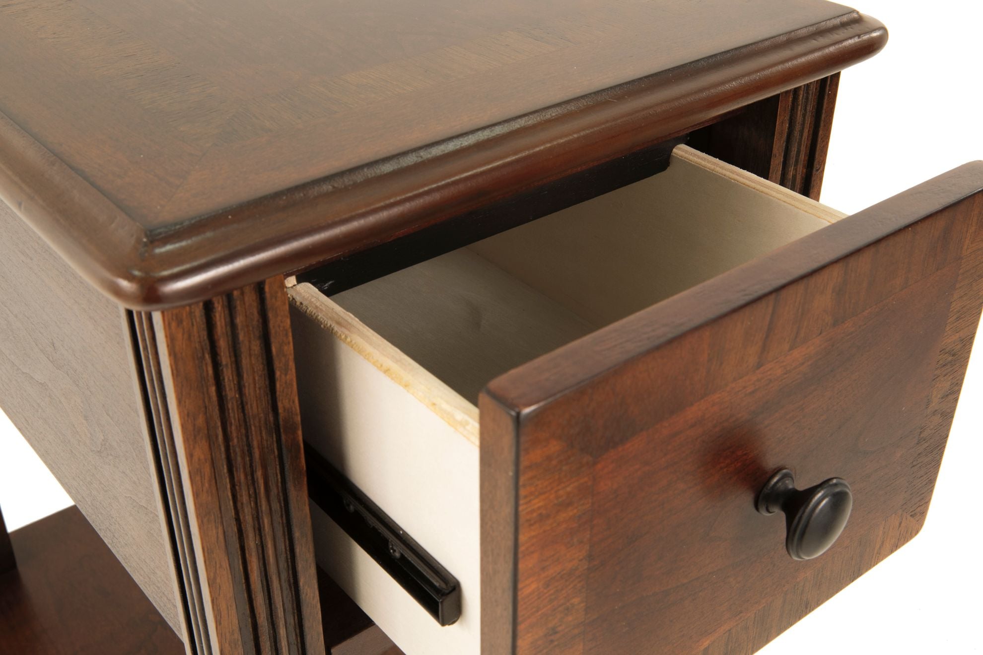 Breegin ChairsideTable | The Furniture Mart