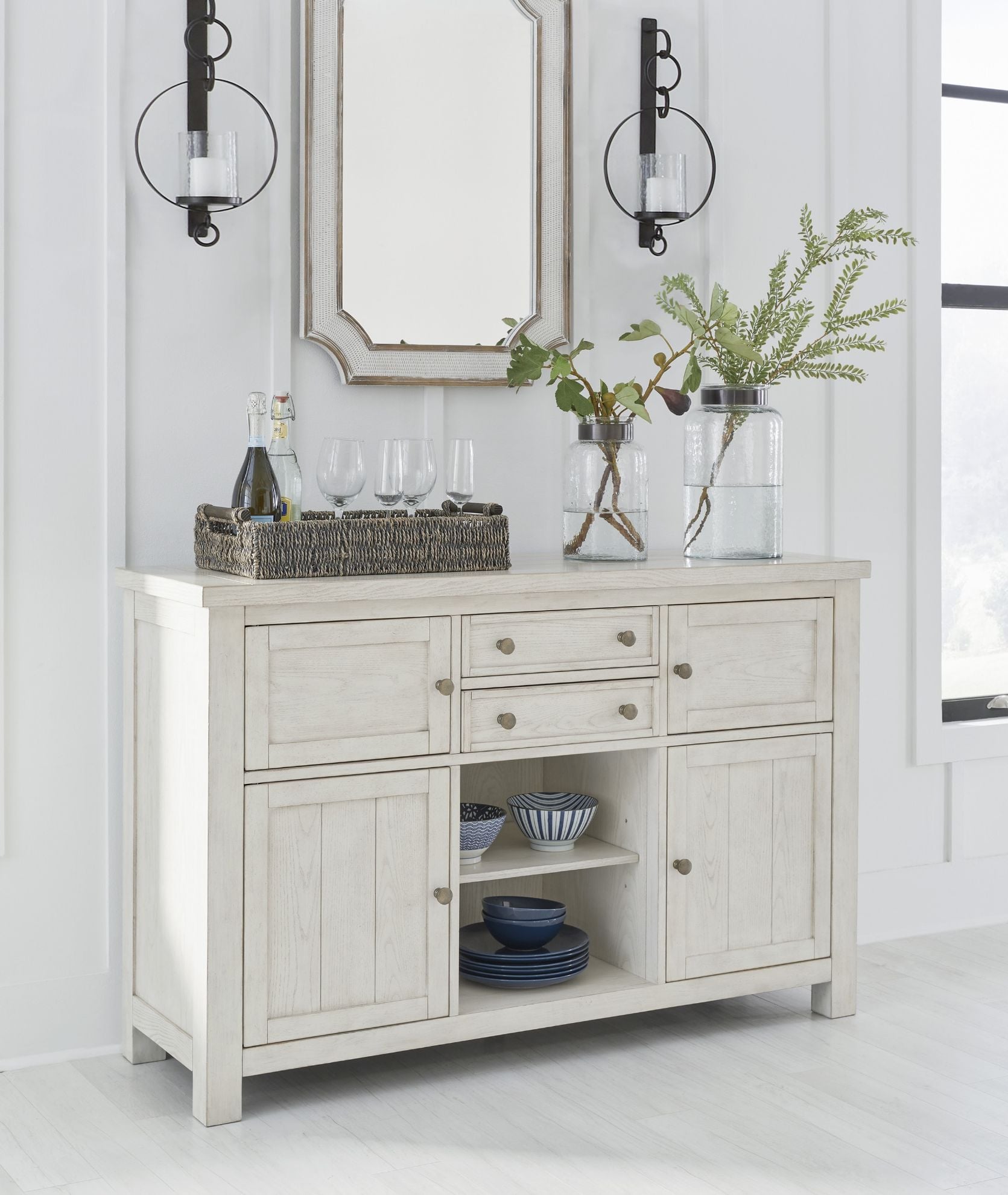 Robbinsdale Dining Server | The Furniture Mart