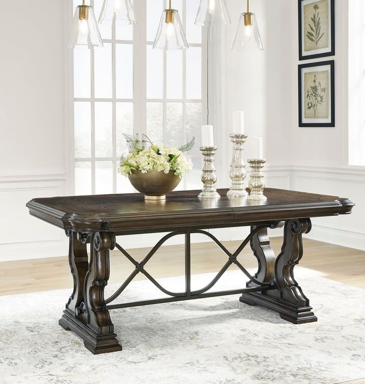 Maylee Dining Table | The Furniture Mart