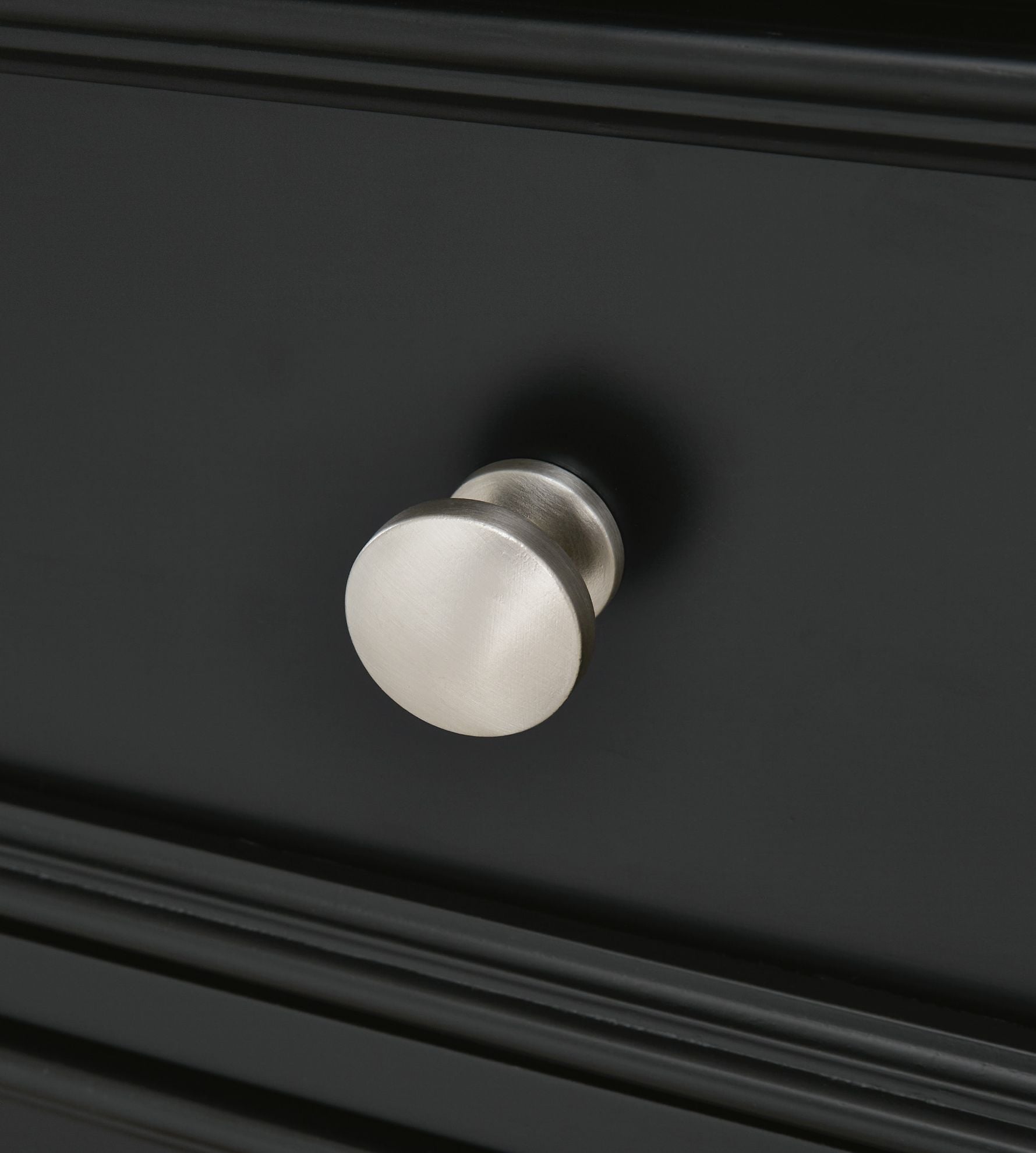 Lanolee Nightstand | The Furniture Mart